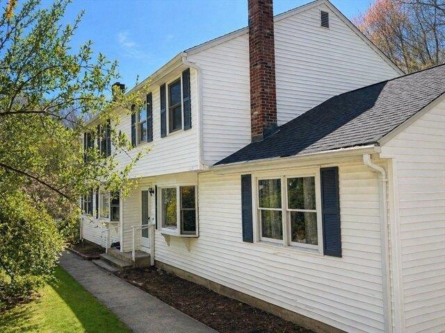 condo with 2 bedroom, Uxbridge MA ES103434324
