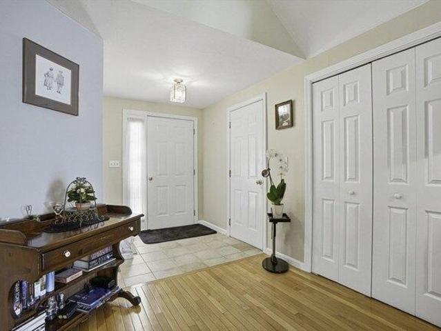 condo with 2 bedroom, Uxbridge MA ES103932614