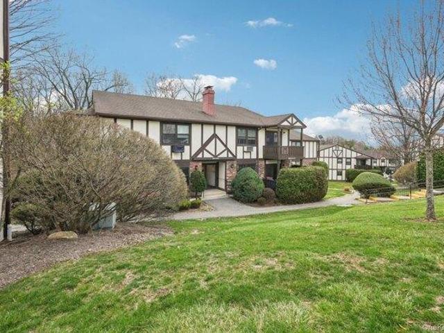 condo with 2 bedroom, Valley Cottage NY DS102566183