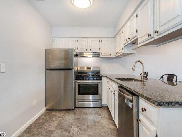condo with 2 bedroom, Vernon NJ ES105140588