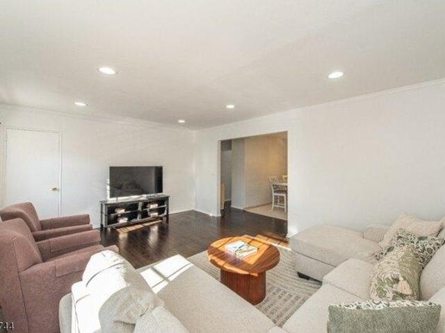 condo with 2 bedroom, Verona NJ ES104112118
