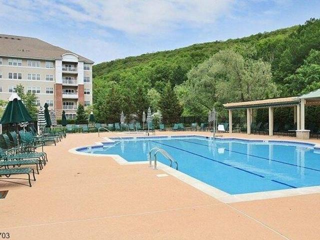 condo with 2 bedroom, Wanaque NJ DS104410978