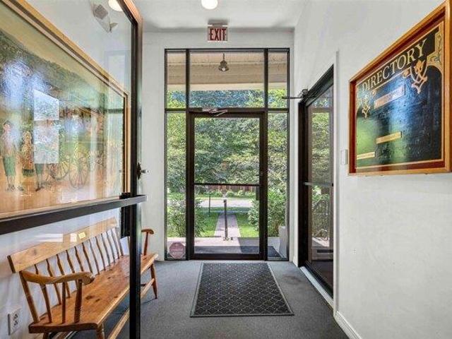 condo with 2 bedroom, Waitsfield VT ES105206327