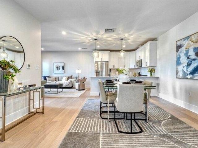 condo with 2 bedroom, Wakefield MA DLS102312859