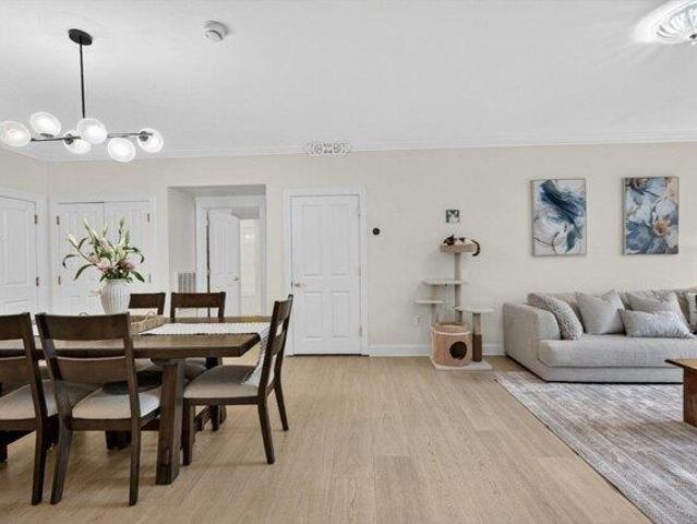 condo with 2 bedroom, Wakefield MA ES102962486