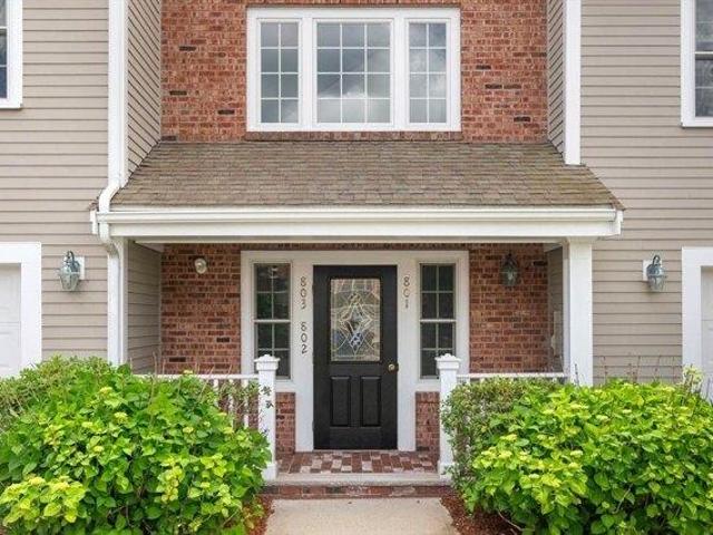 condo with 2 bedroom, Wakefield MA ES104477407