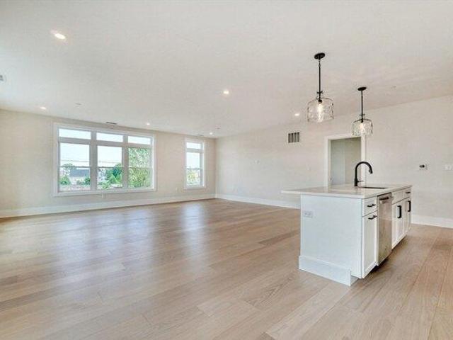 condo with 2 bedroom, Wakefield MA ES104374951