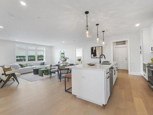 condo with 2 bedroom, Wakefield MA ES105080106
