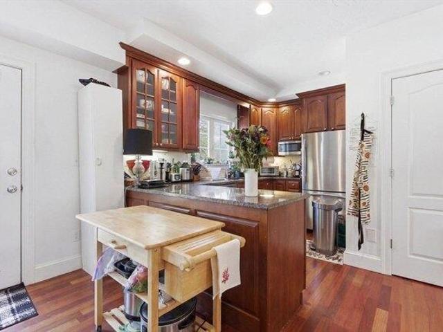 condo with 2 bedroom, Waltham MA DS102316061