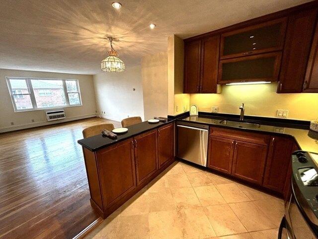 condo with 2 bedroom, Waltham MA DS102594561