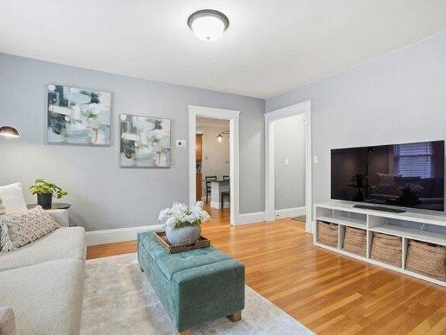 condo with 2 bedroom, Waltham MA DS103127537