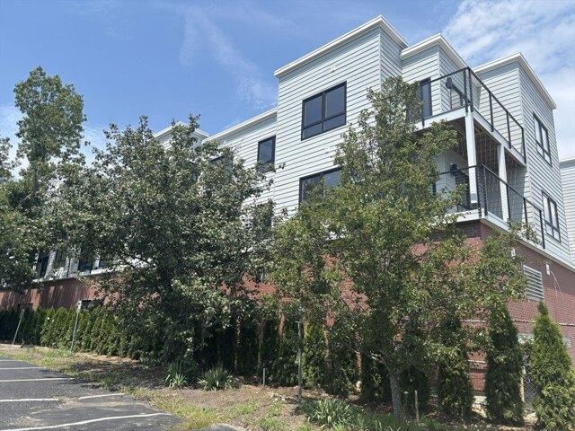 condo with 2 bedroom, Walpole MA DLS102412442
