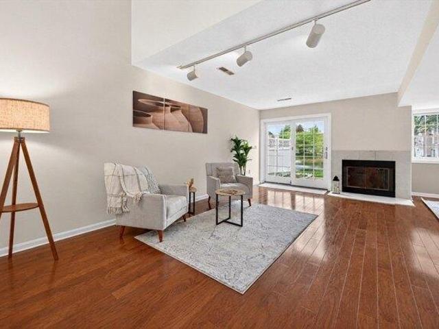 condo with 2 bedroom, Walpole MA DLS102860360