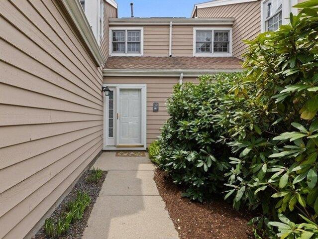 condo with 2 bedroom, Walpole MA DS104445673