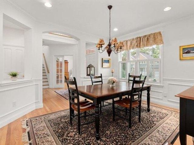 condo with 2 bedroom, Walpole MA ES104809941