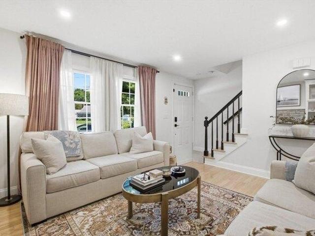 condo with 2 bedroom, Walpole MA ES105192902