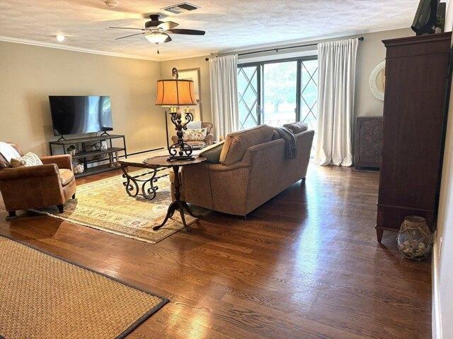 condo with 2 bedroom, Walpole MA ES103889621