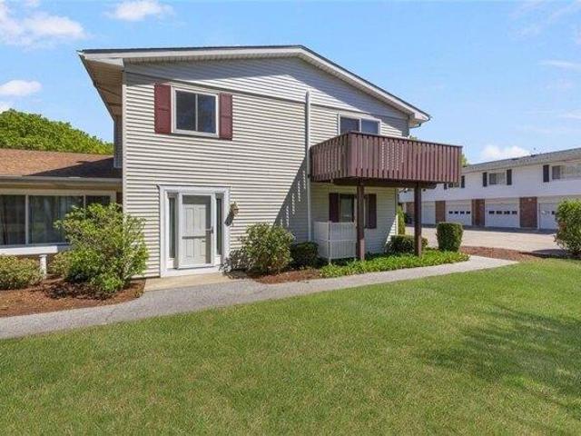 condo with 2 bedroom, Warwick RI DS102585818