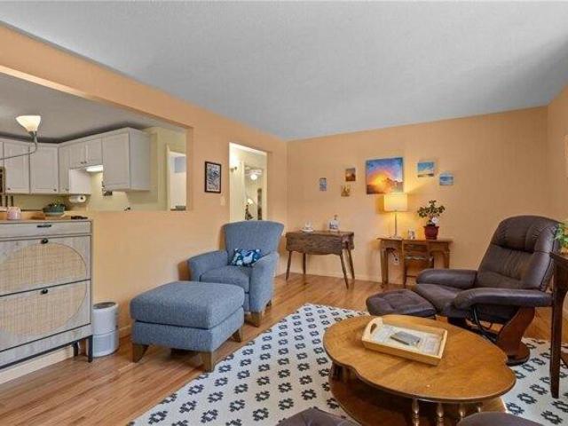 condo with 2 bedroom, Warwick RI DS103187845