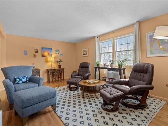 condo with 2 bedroom, Warwick RI ES103966585