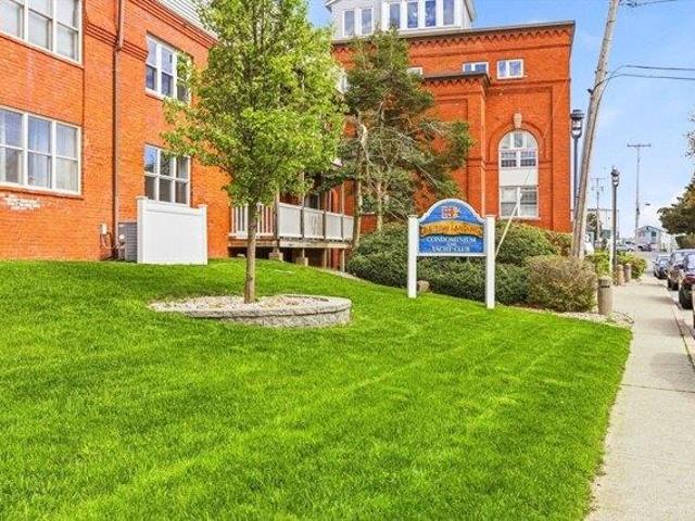 condo with 2 bedroom, Wareham MA ES104115510