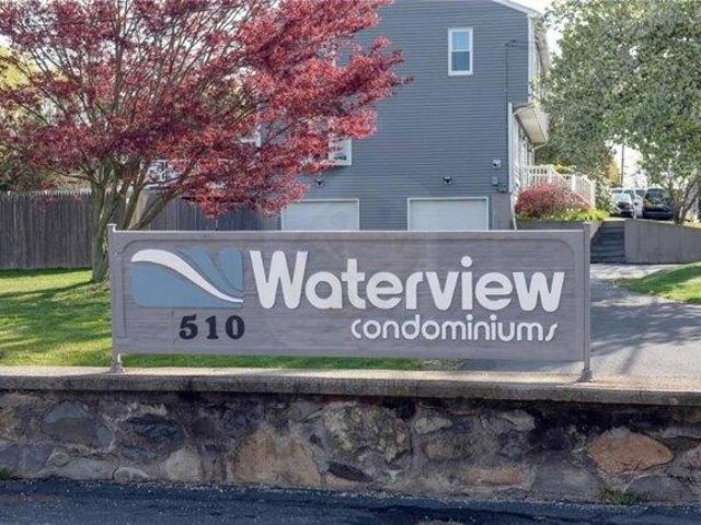 condo with 2 bedroom, Warren RI DS102583325