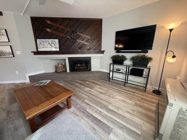 condo with 2 bedroom, Warren VT ES104296574