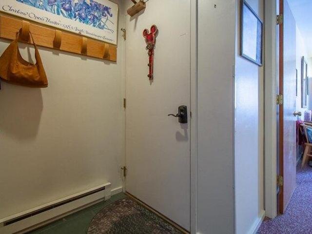 condo with 2 bedroom, Warren VT ES104332616