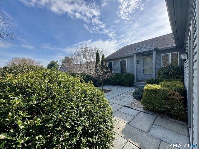 condo with 2 bedroom, Washington CT DLS102344717
