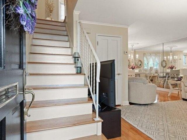 condo with 2 bedroom, Watertown MA DLS102780076