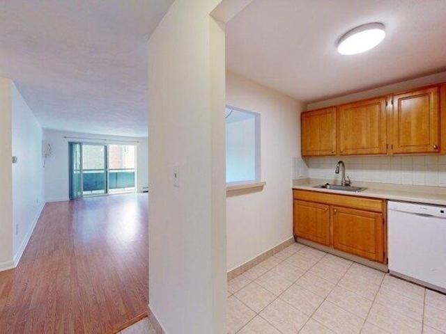 condo with 2 bedroom, Watertown MA DLS102823565