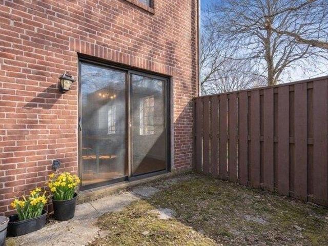 condo with 2 bedroom, Watertown MA DS102479866