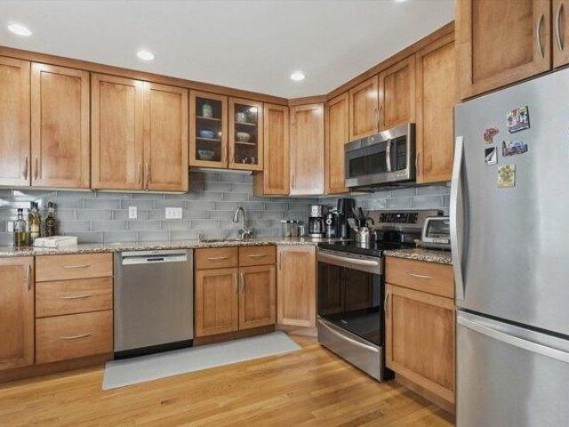 condo with 2 bedroom, Watertown MA DS102028751