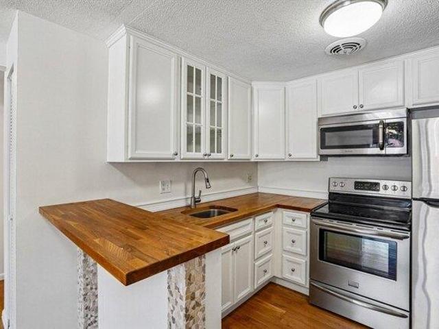 condo with 2 bedroom, Watertown MA DS103443446