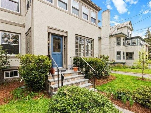 condo with 2 bedroom, Watertown MA ES102823858
