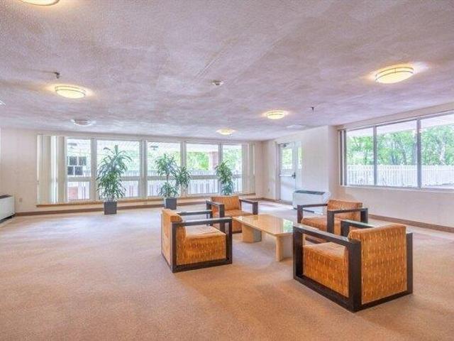 condo with 2 bedroom, Watertown MA ES103444425