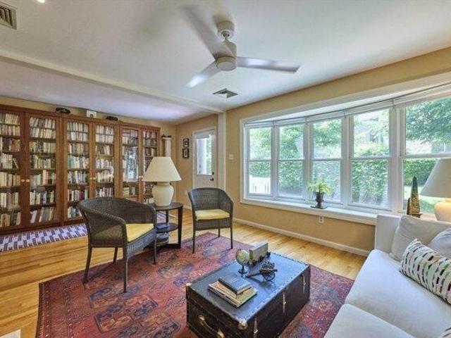 condo with 2 bedroom, Watertown MA ES104605334