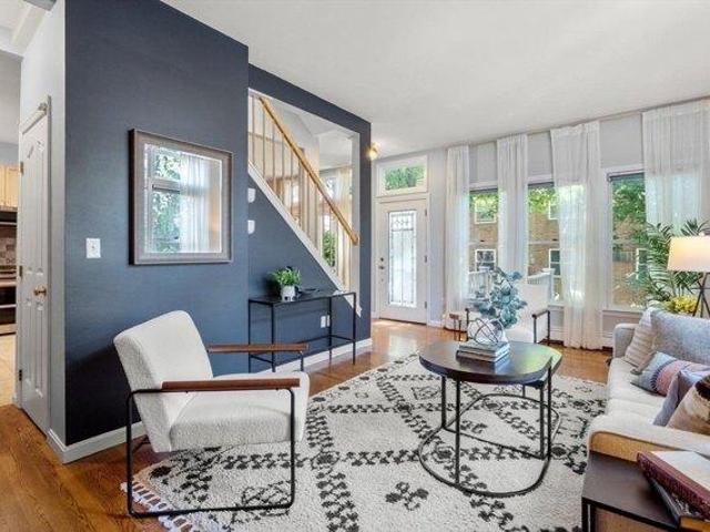 condo with 2 bedroom, Watertown MA ES104297466