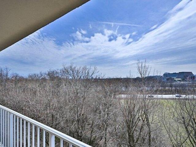 condo with 2 bedroom, Watertown MA ES105095638