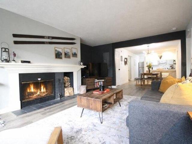 condo with 2 bedroom, Waterville Valley NH ES105192771