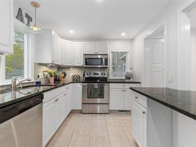 condo with 2 bedroom, Wayland MA DS103127816