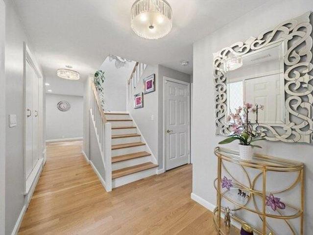 condo with 2 bedroom, Wayland MA ES104479204
