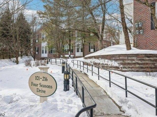 condo with 2 bedroom, Wayne NJ DLS101800953