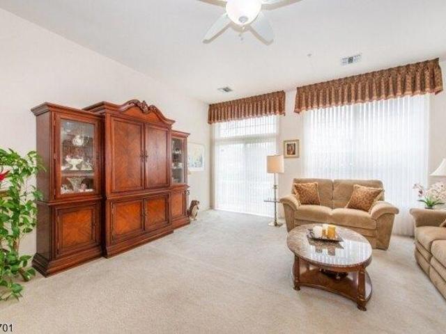 condo with 2 bedroom, Wayne NJ DS102282701