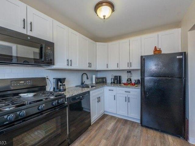 condo with 2 bedroom, Wayne NJ DS102312750