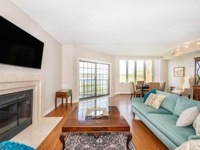 condo with 2 bedroom, Wayne NJ ES103666976