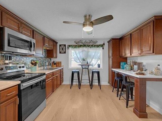 condo with 2 bedroom, Webster MA DS104190854