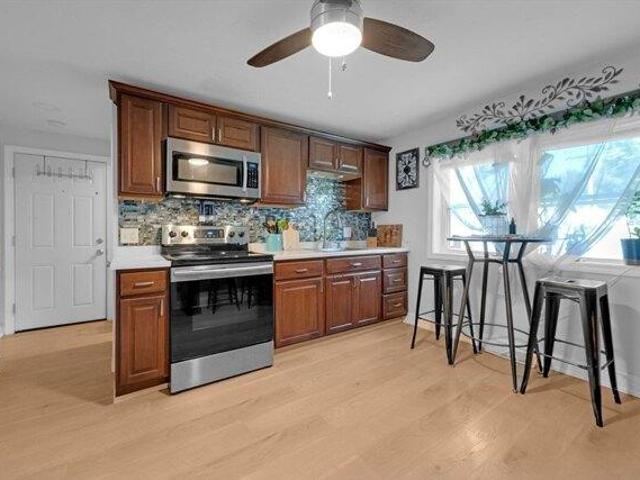 condo with 2 bedroom, Webster MA ES103889069