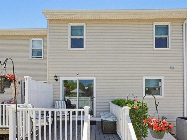condo with 2 bedroom, Webster MA ES103928721