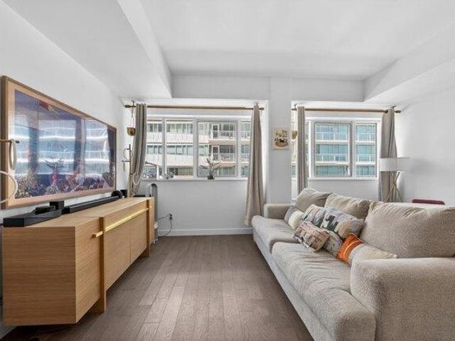 condo with 2 bedroom, Weehawken NJ DS104332836